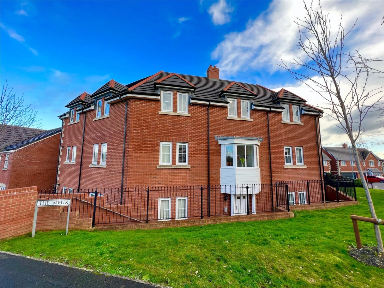 Royal Wootton Bassett Estate Agents | Property Sales & Lettings