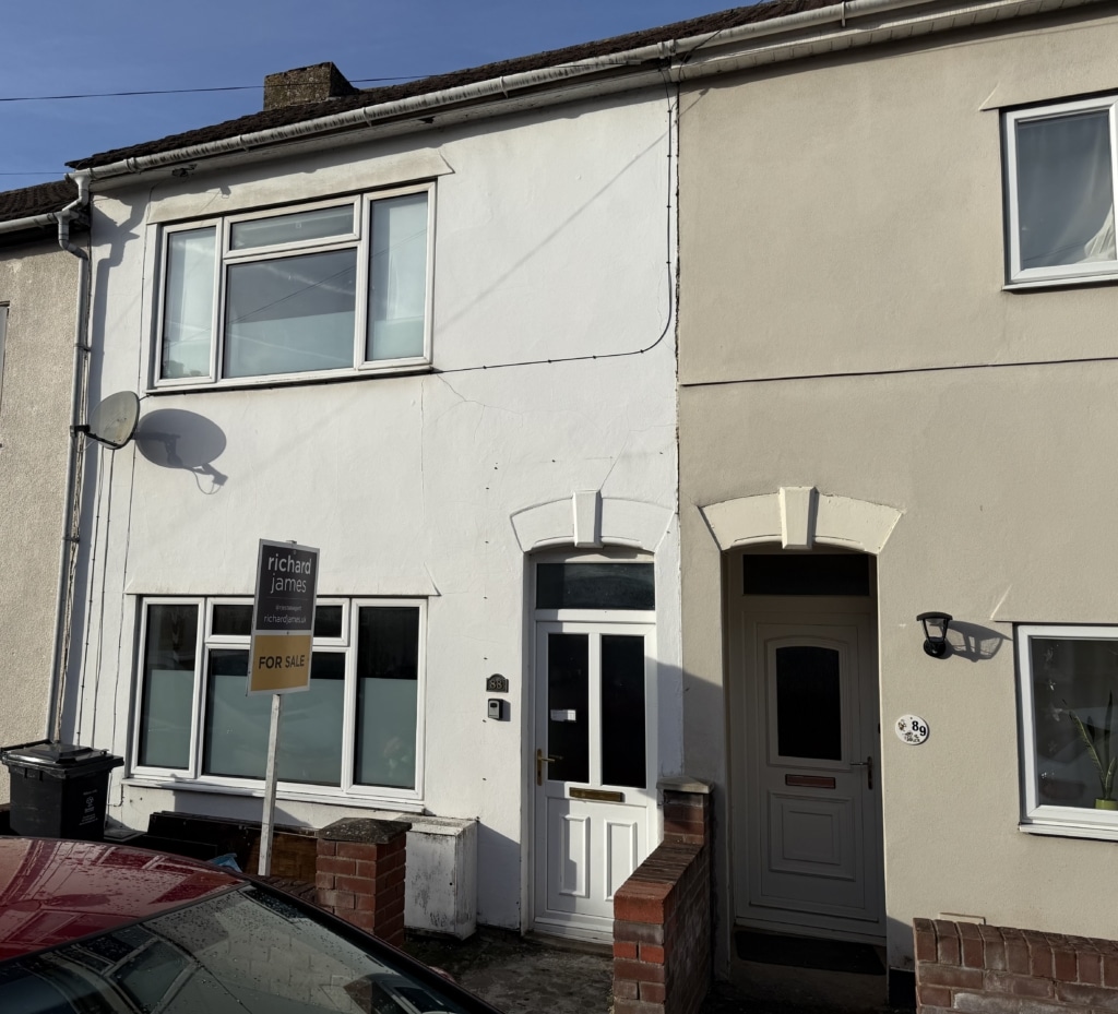 William Street, Kingshill, Swindon, SN1 - Richard James Estate Agents