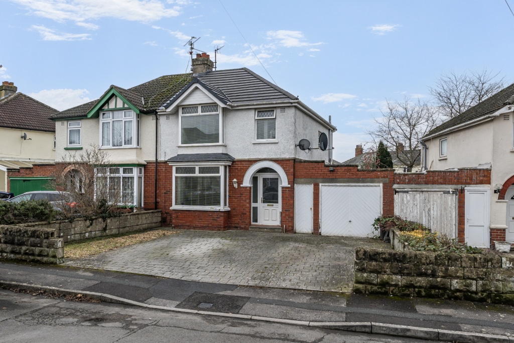 Merton Avenue, Upper Stratton, Swindon, SN2 - Richard James Estate Agents